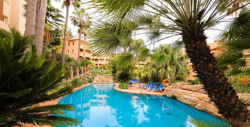 Penthouse for sale in Los Flamingos Estepona